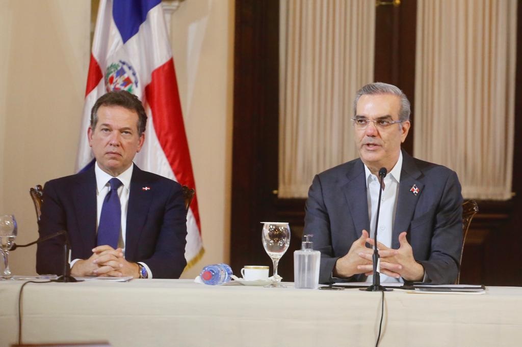 Abinader muestra optimismo ante crecimiento y fortalecimiento de las ...