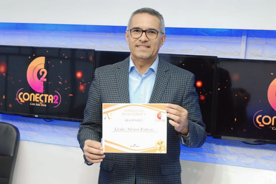 Comunicador Néstor Estévez es reconocido por el programa Conecta2 con ...