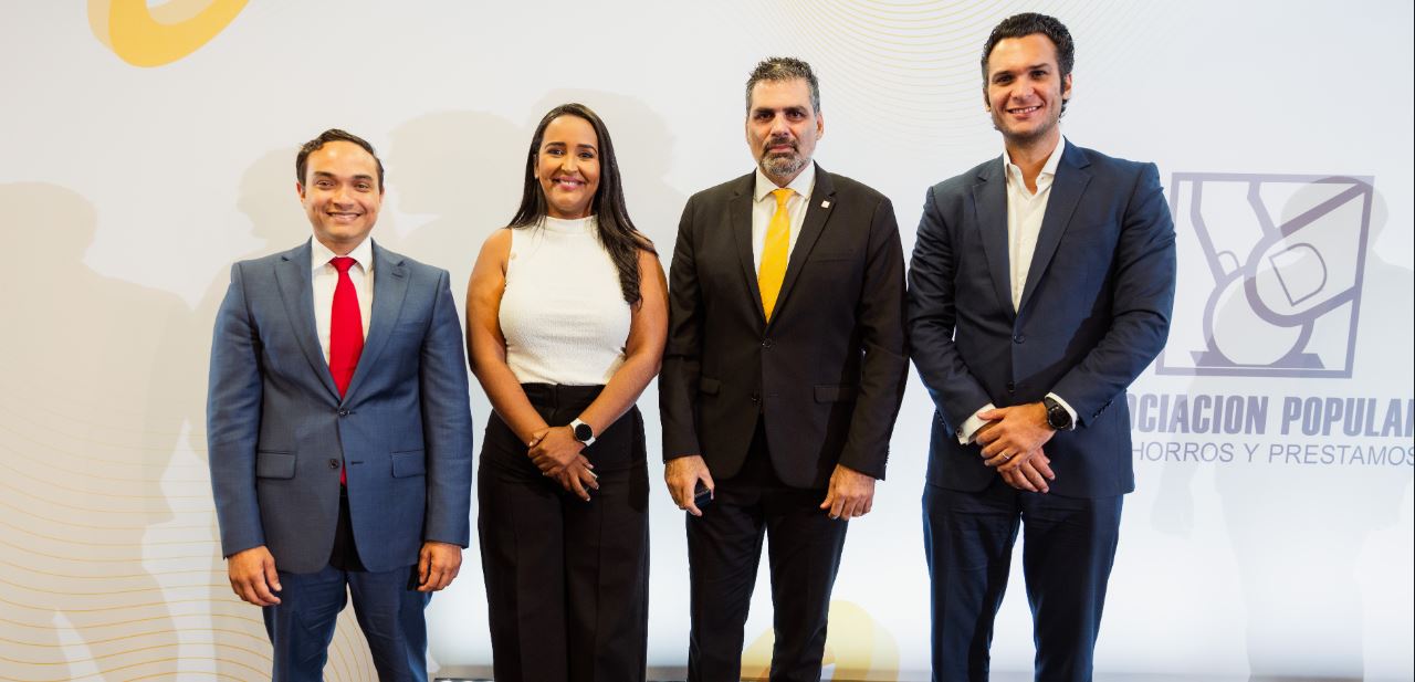 APAP reconoce la trayectoria y legado de sus colaboradores - Por la Línea