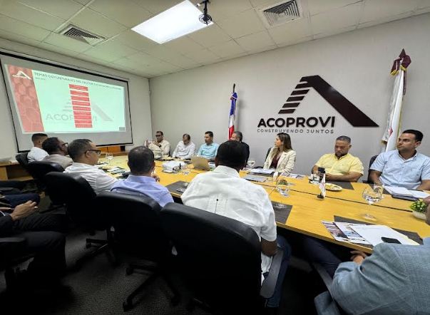 Acoprovi realiza conversatorio para fortalecer estrategias - Por la Línea